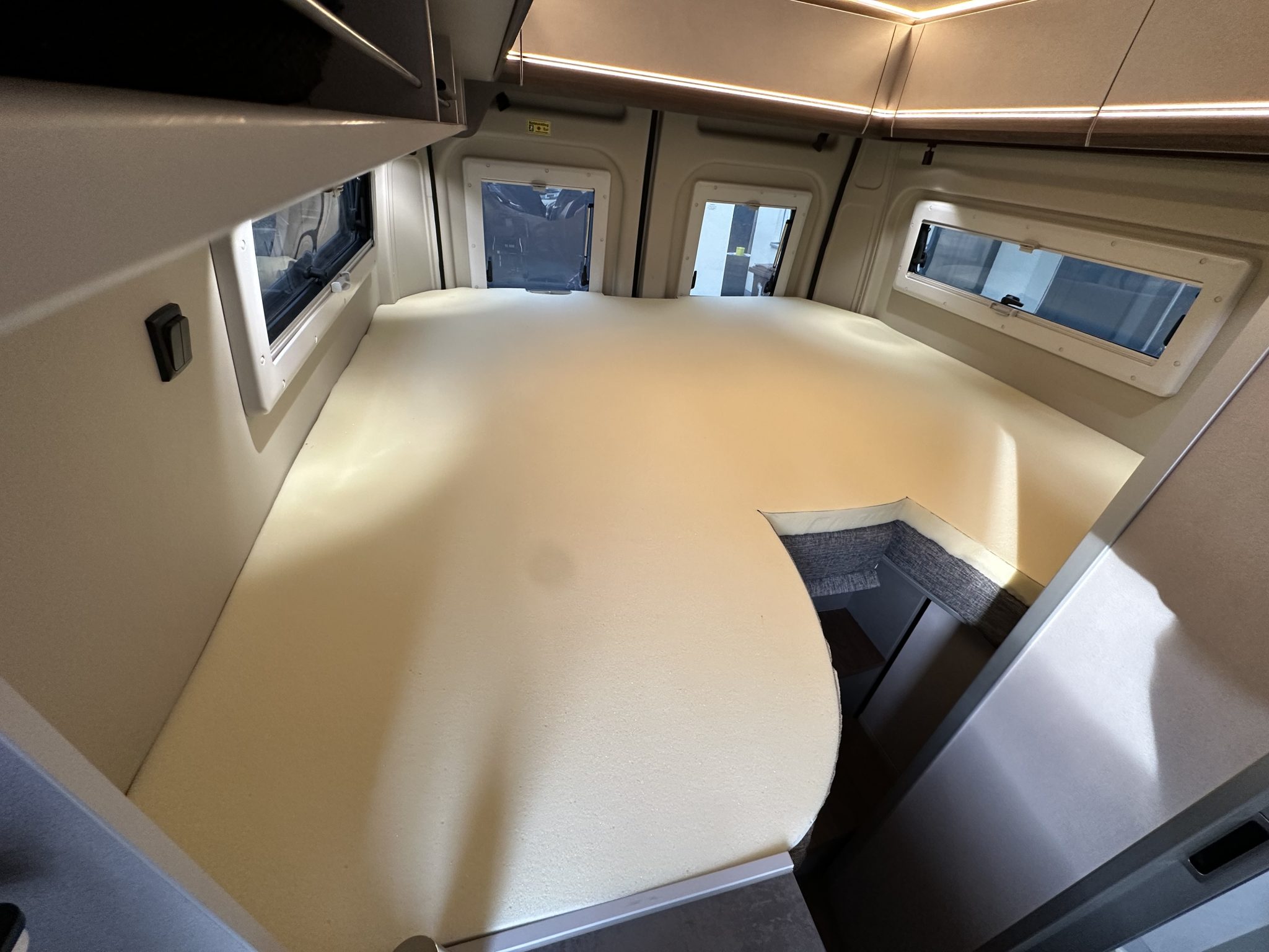 Topper Fur Wohnmobil